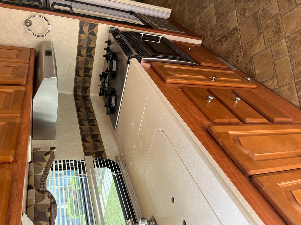 2008 Forest River Lexington 300SS - National Vehicle