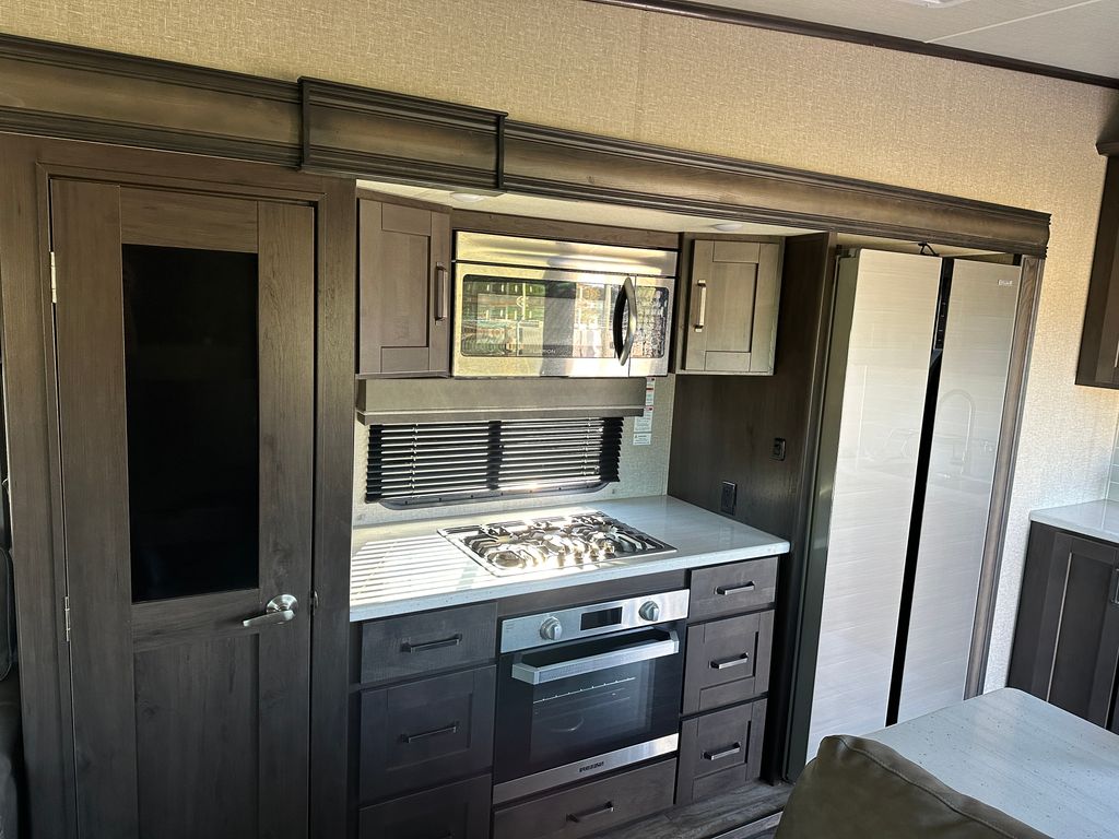 2022 Grand Design Reflection 341RDS - National Vehicle