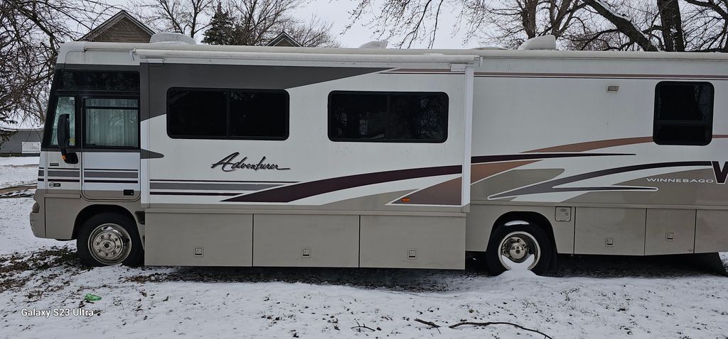 2004 Winnebago Adventurer 35U - National Vehicle