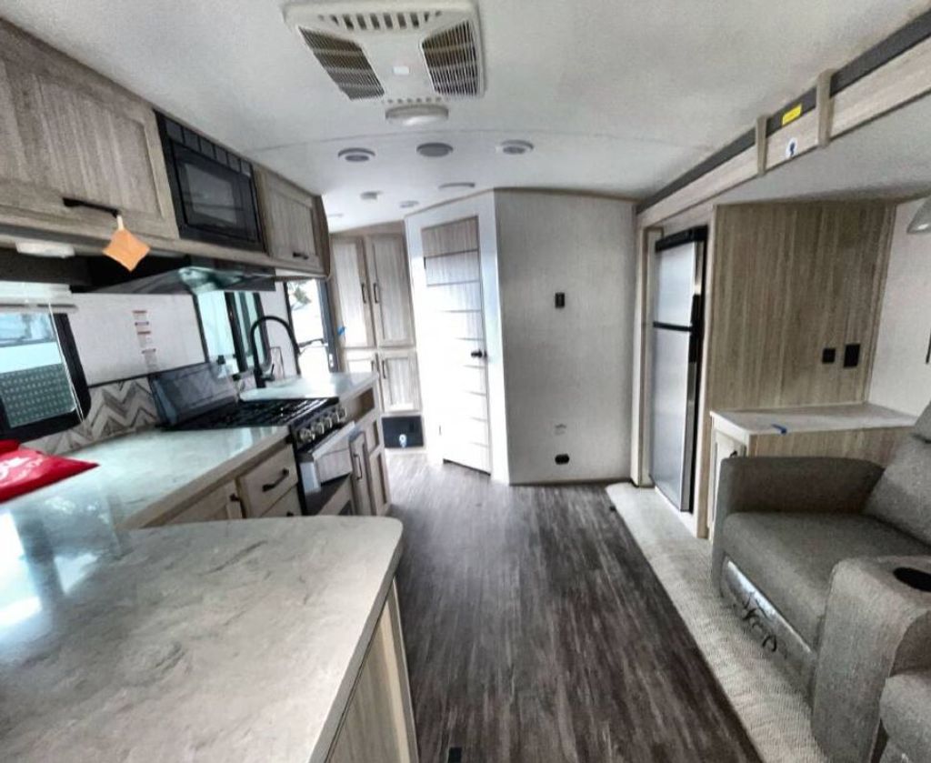 2022 Cruiser RV Twilight Signature 2100 - National Vehicle