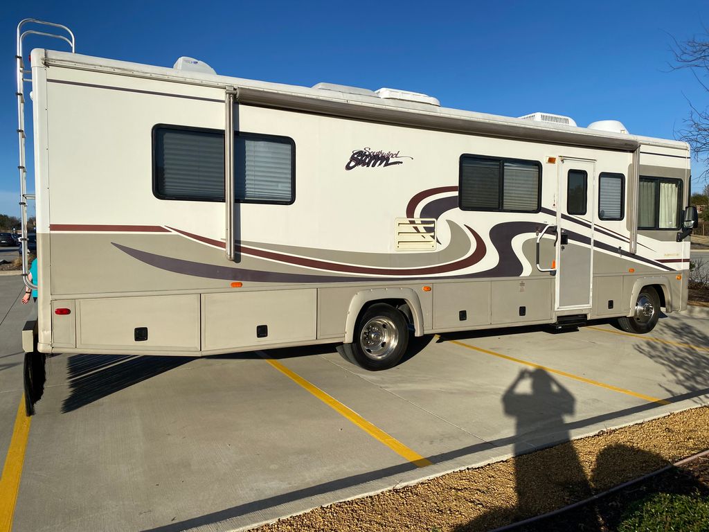 2000 Southwind Storm 30H - National Vehicle