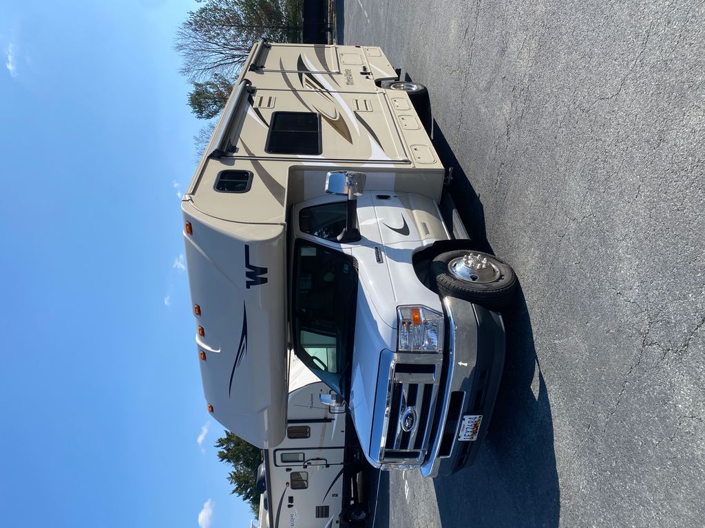 2022 Winnebago Minnie Winnie 26T - National Vehicle