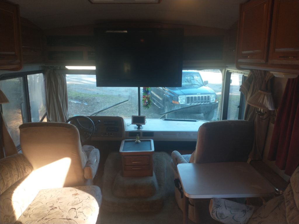 1995 Fleetwood Bounder 38 - National Vehicle