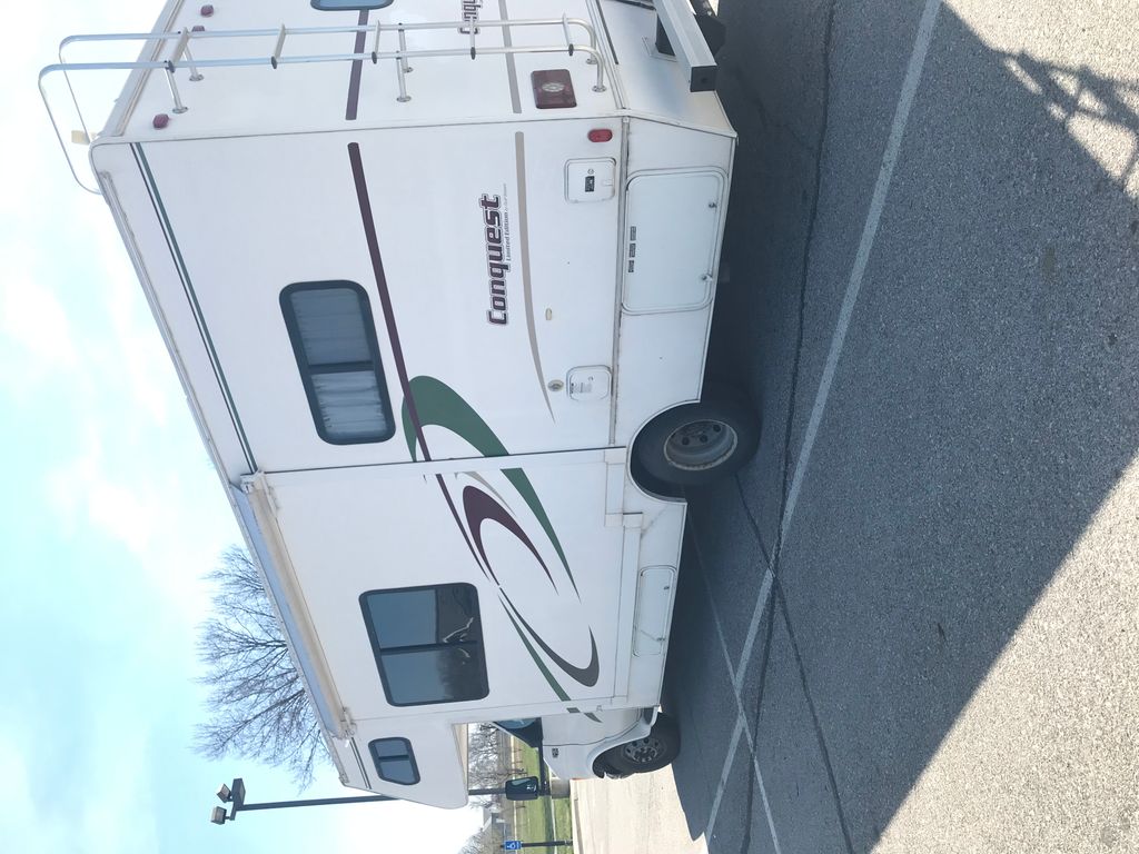 2004 Gulf Stream Conquest Limited Edition 6236 - National Vehicle