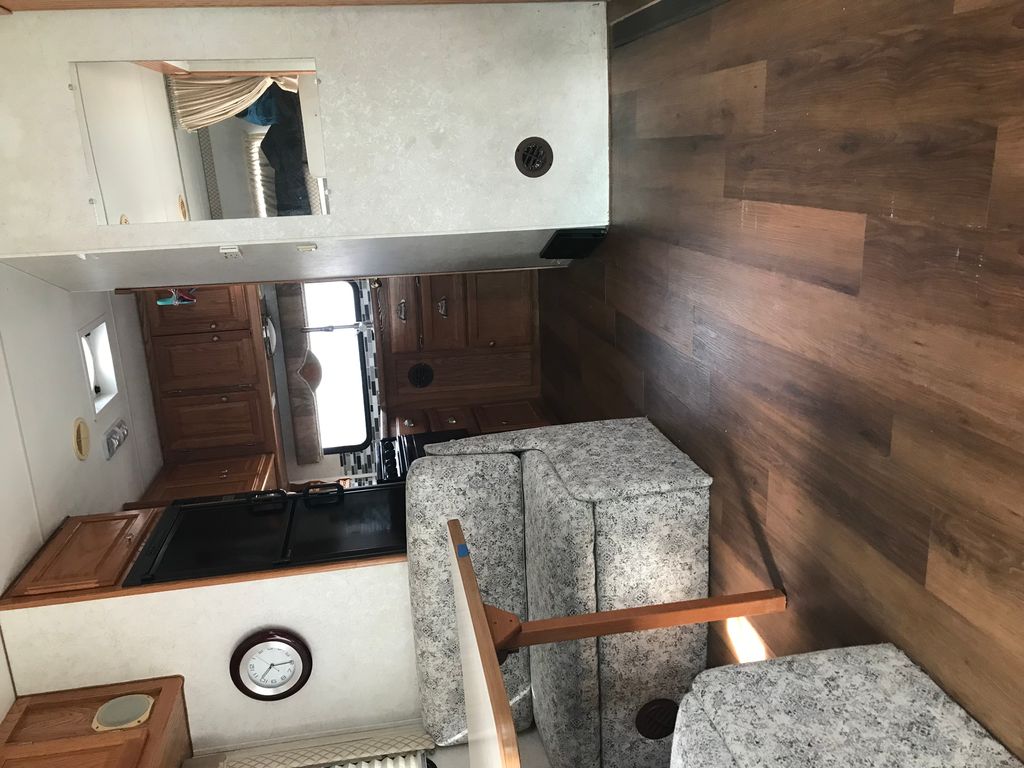 2004 Gulf Stream Conquest Limited Edition 6236 - National Vehicle