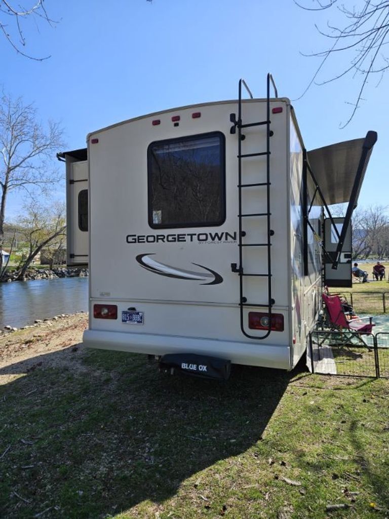 2018 Forest River Georgetown GT3 30X - National Vehicle