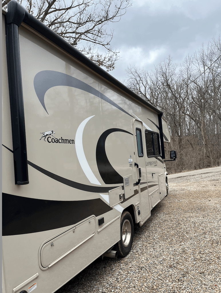 2021 Coachmen Leprechaun Deluxe/Premier 260DS - National Vehicle