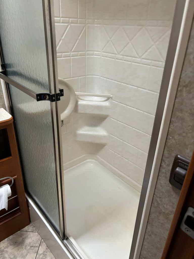 2008 Itasca Suncruiser 33V - National Vehicle