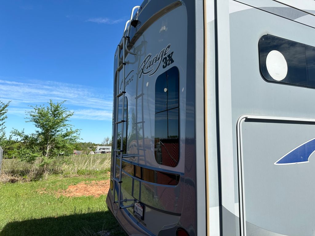 2016 Highland Ridge 3X 427BHS - National Vehicle