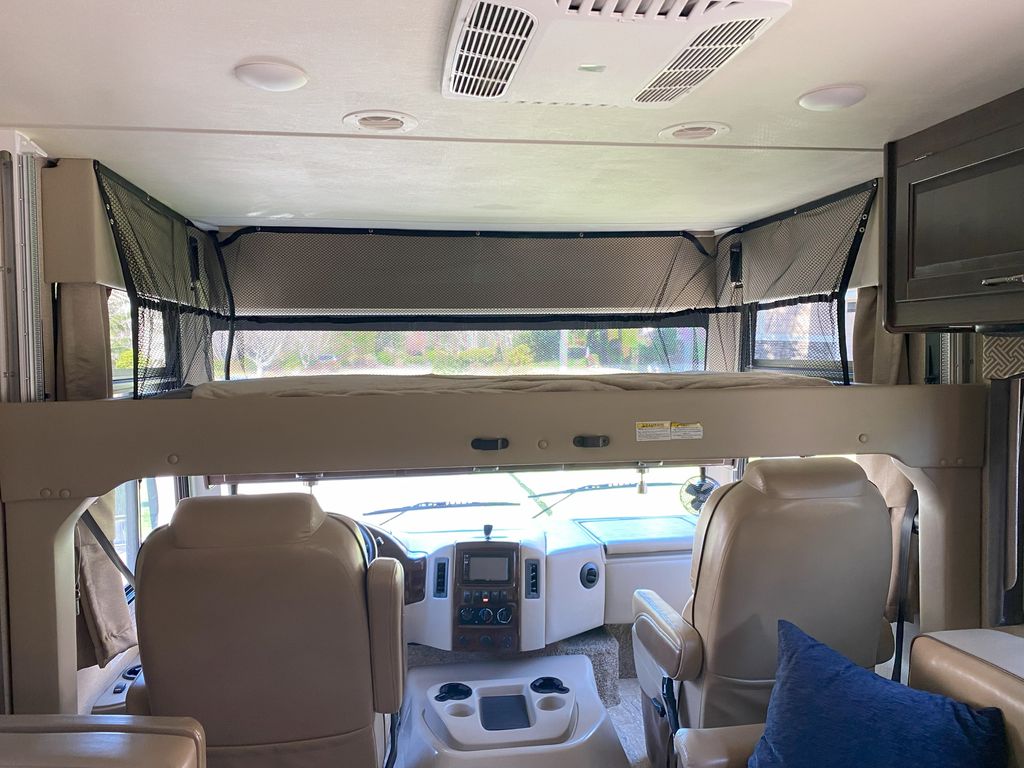 2017 Thor Motor Coach Hurricane 34J - National Vehicle
