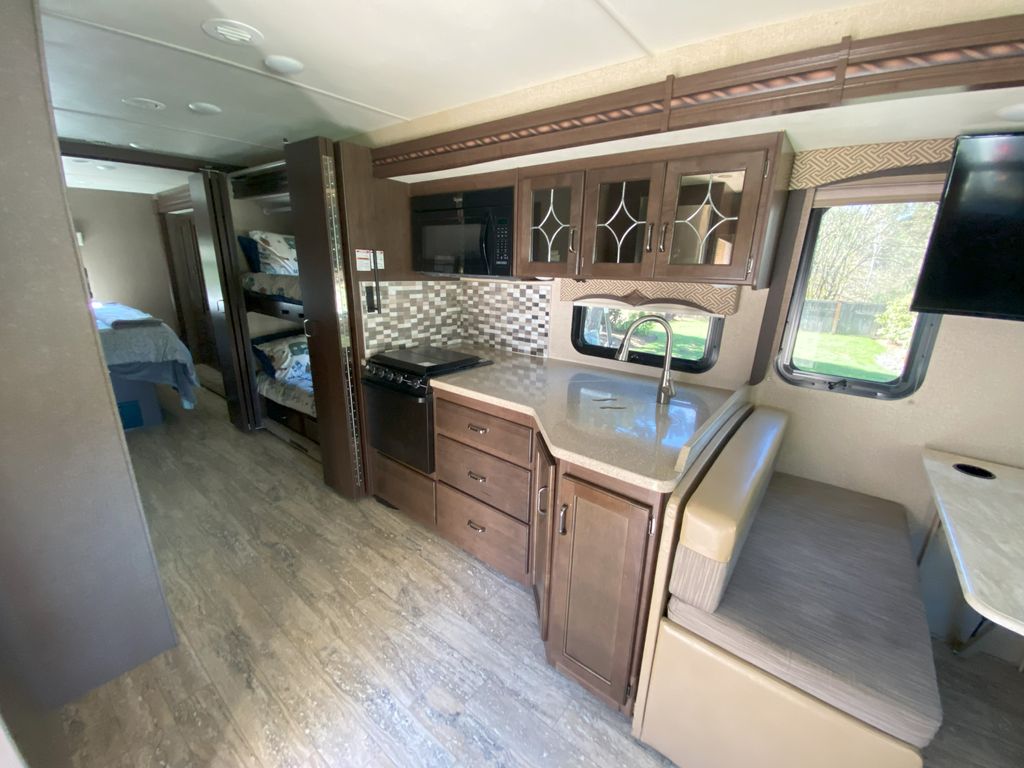 2017 Thor Motor Coach Hurricane 34J - National Vehicle