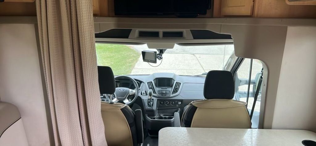 2017 Winnebago Fuse 23T - National Vehicle