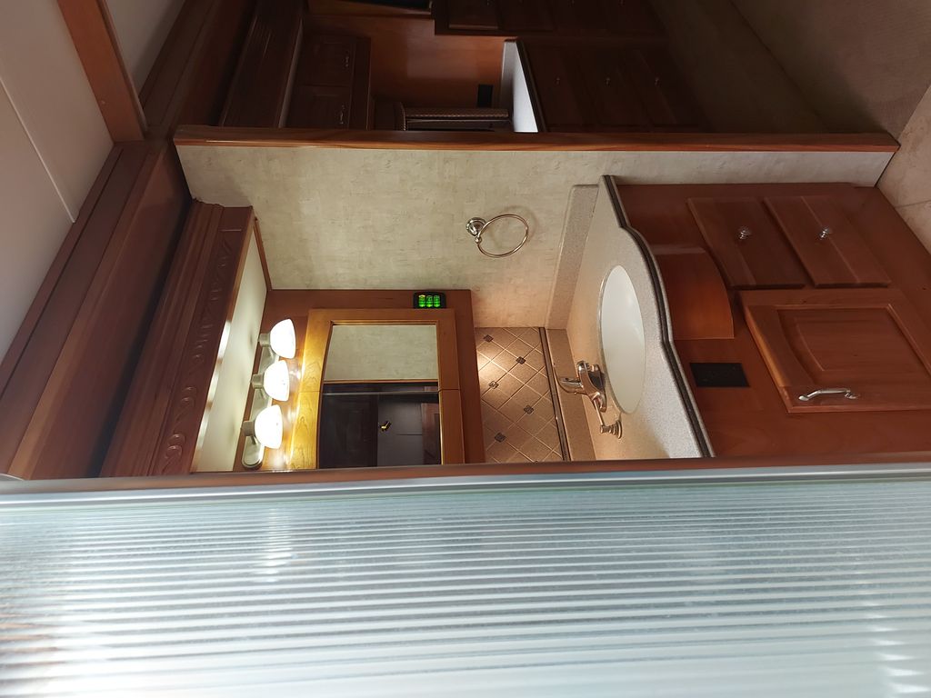 2007 Beaver Contessa Pacifica - National Vehicle