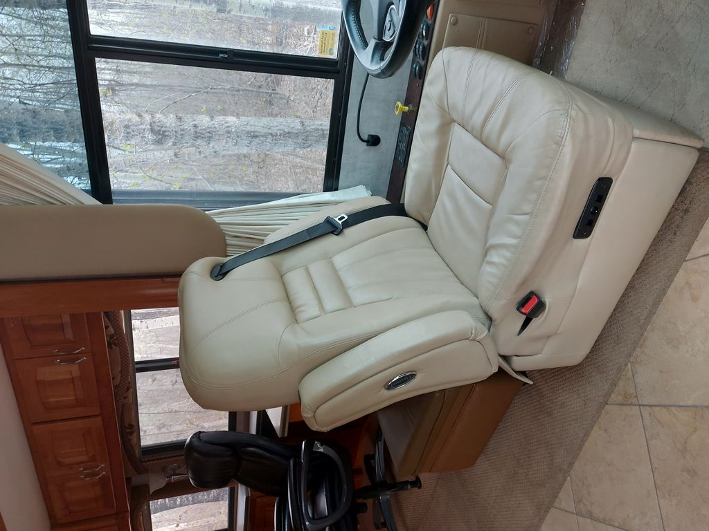 2007 Beaver Contessa Pacifica - National Vehicle