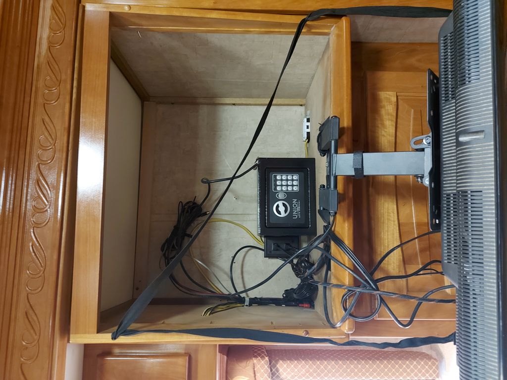 2007 Beaver Contessa Pacifica - National Vehicle