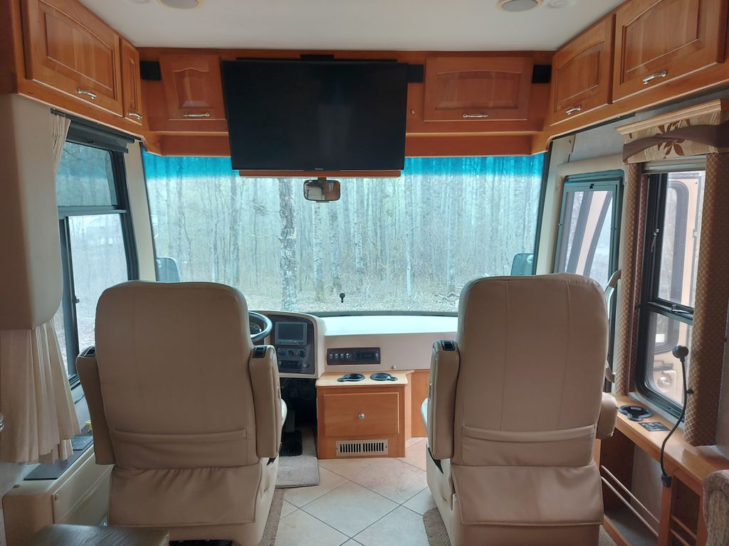 2007 Beaver Contessa Pacifica - National Vehicle