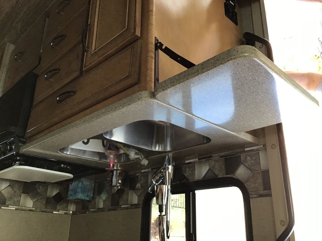 2017 Thor Motor Coach Quantum Sprinter 24KM - National Vehicle