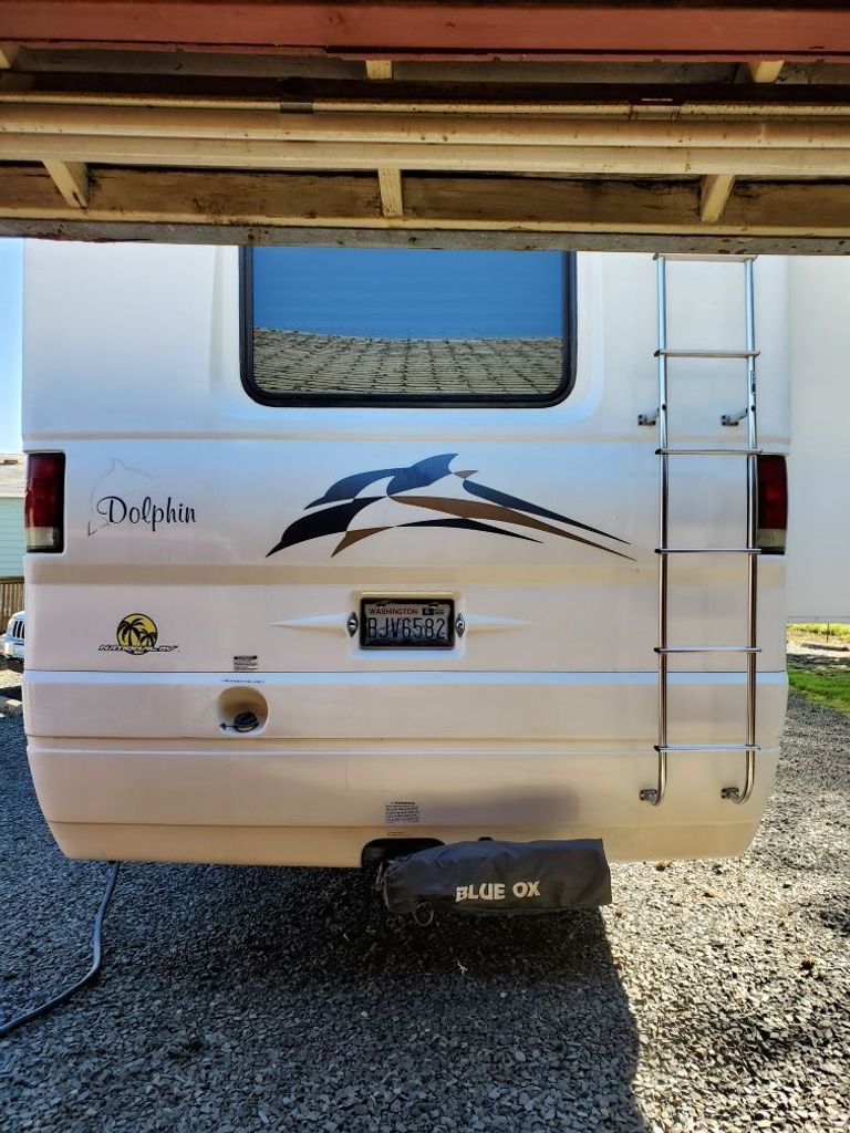 2005 National RV Dolphin 5355 - National Vehicle