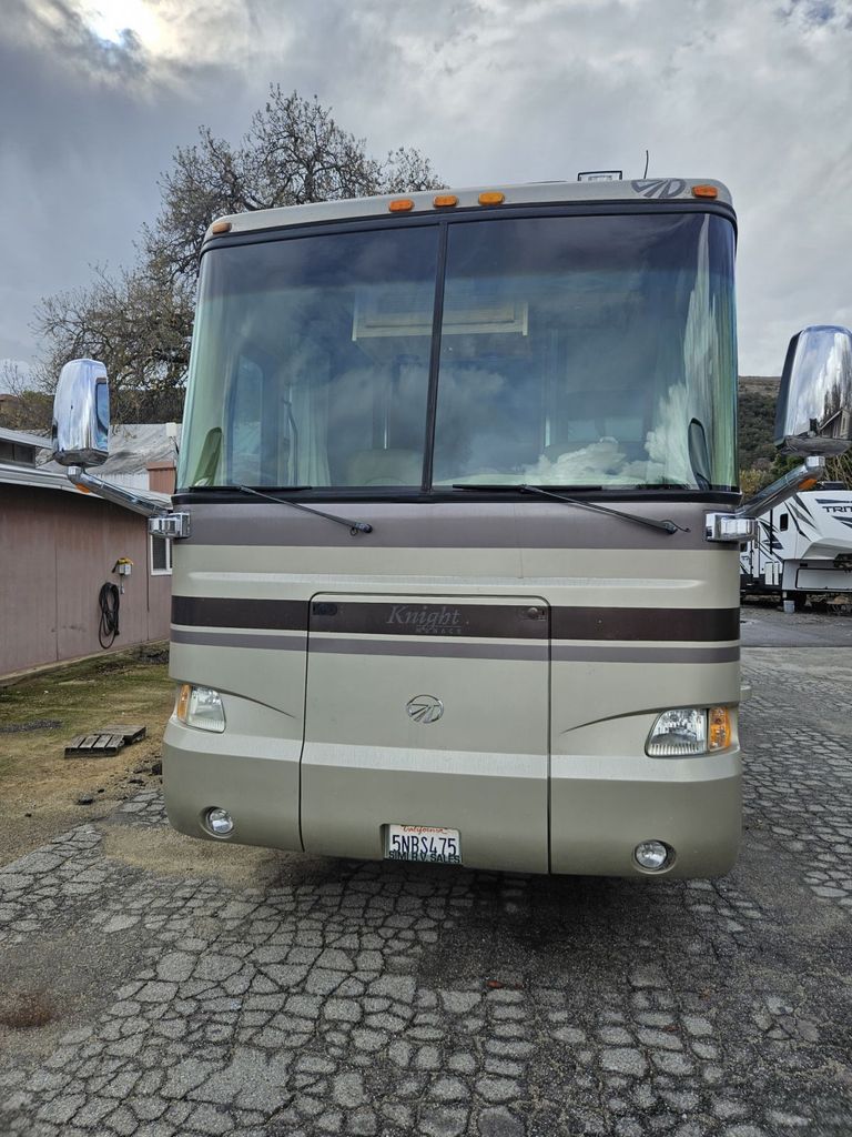 2005 Monaco Knight 38PDQ - National Vehicle