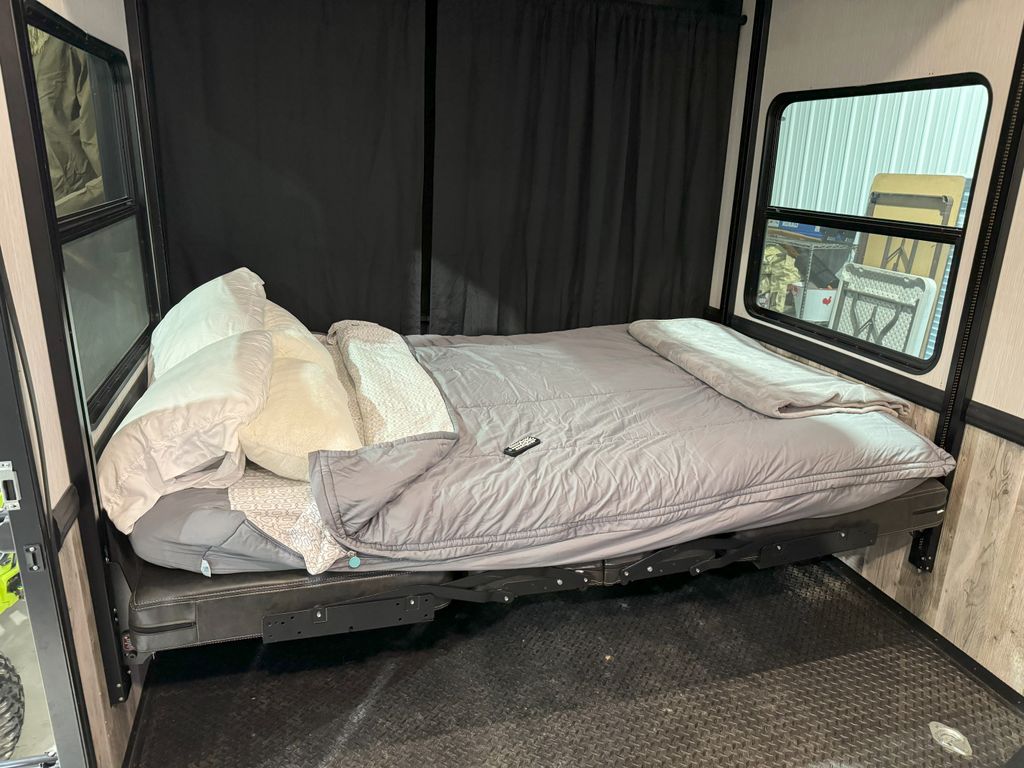 2021 Heartland Cyclone 4006 - National Vehicle