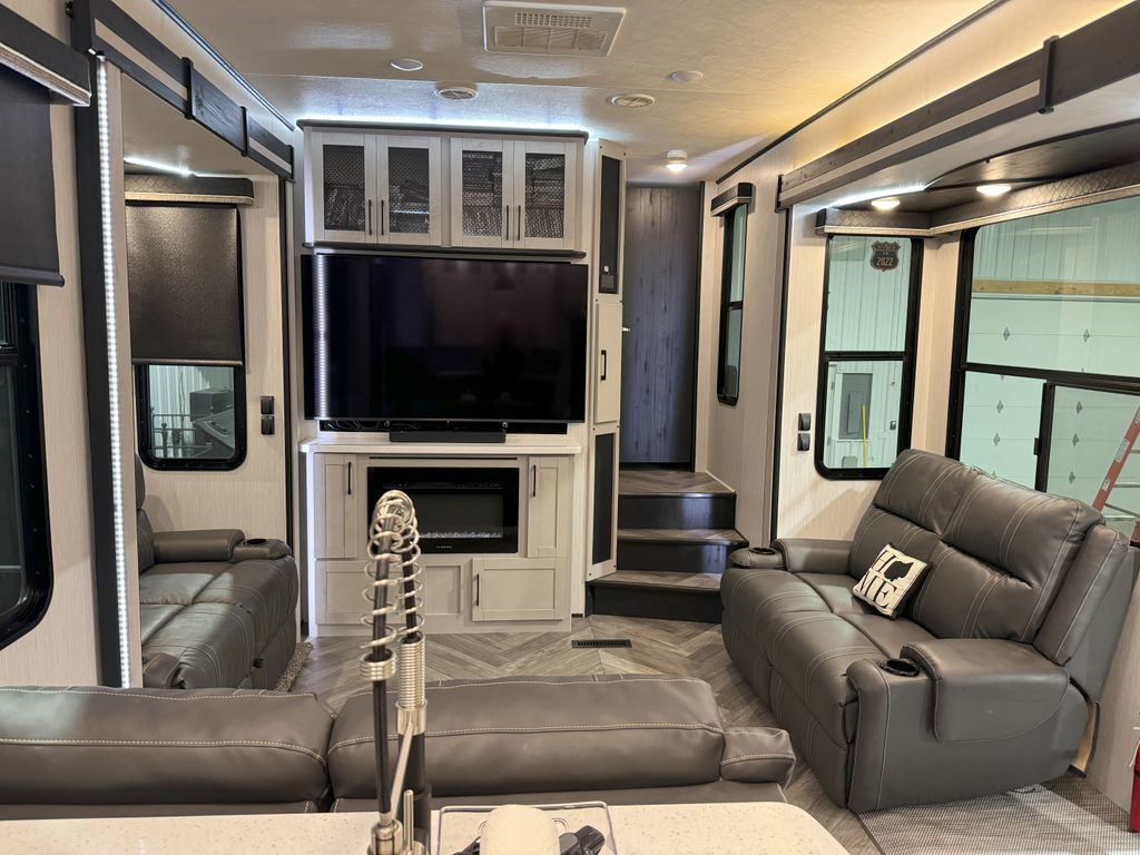 2021 Heartland Cyclone 4006 - National Vehicle