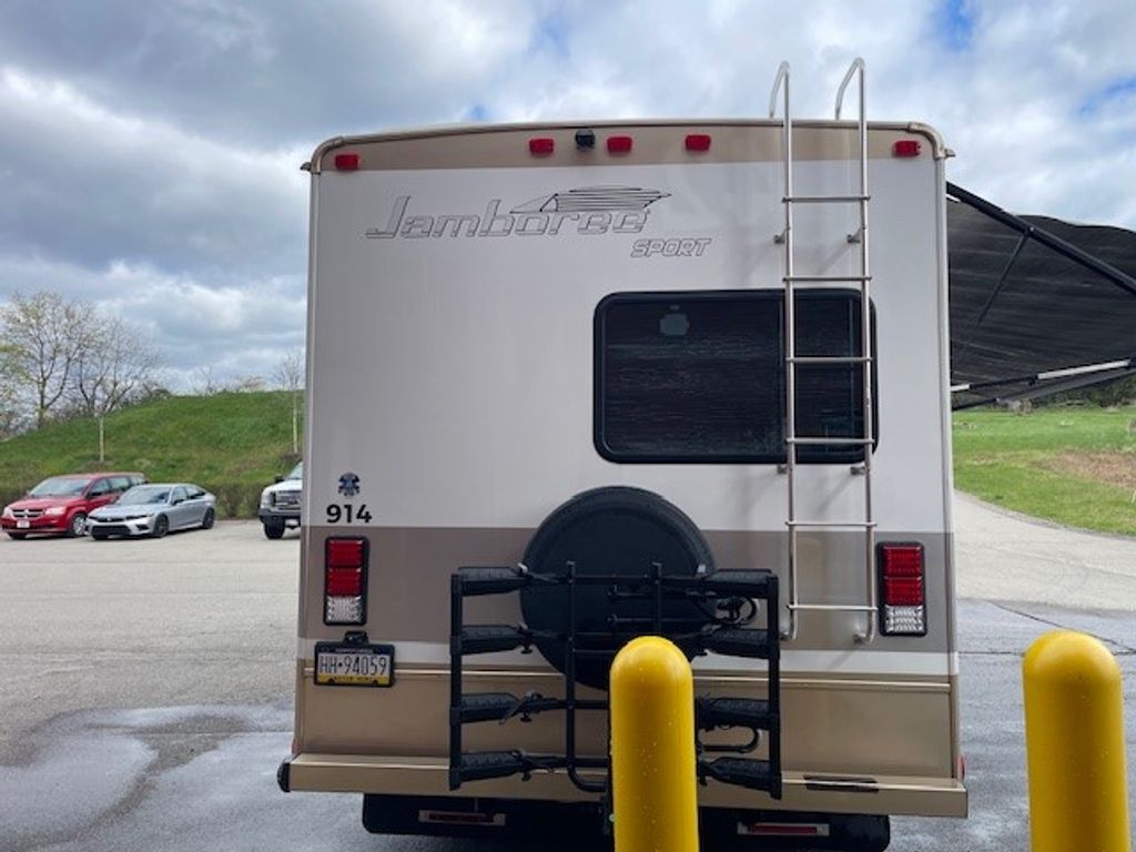 2015 Fleetwood Jamboree Sport 25G - National Vehicle