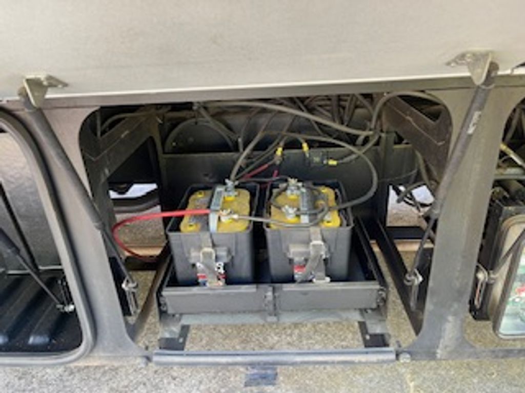 2006 Four Winds Magellan 36A - National Vehicle