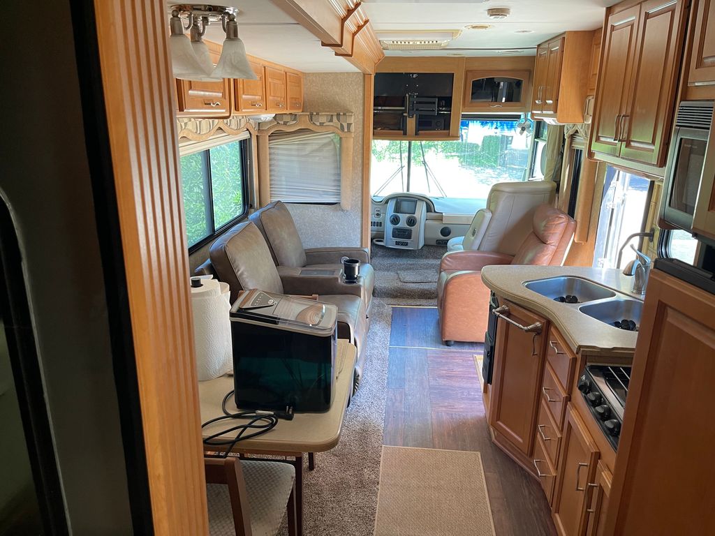 2006 Four Winds Magellan 36A - National Vehicle