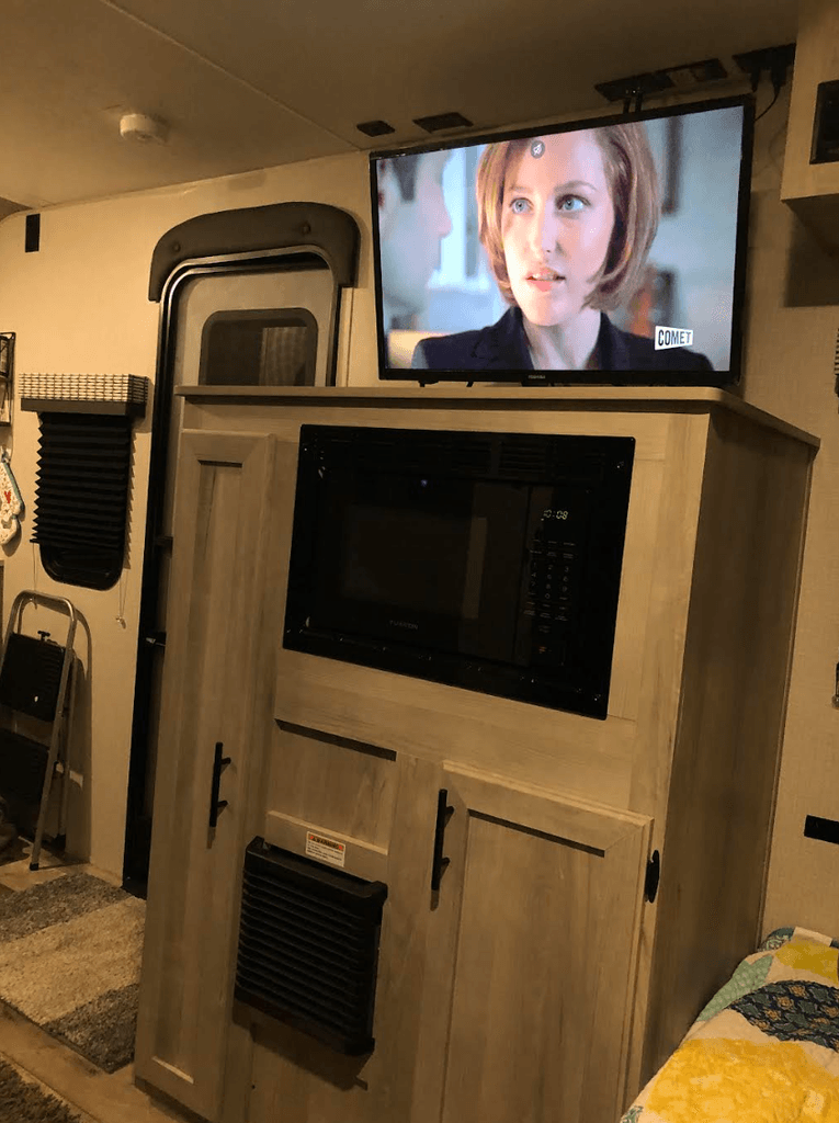 2021 K-Z Escape Hatch E14 - National Vehicle