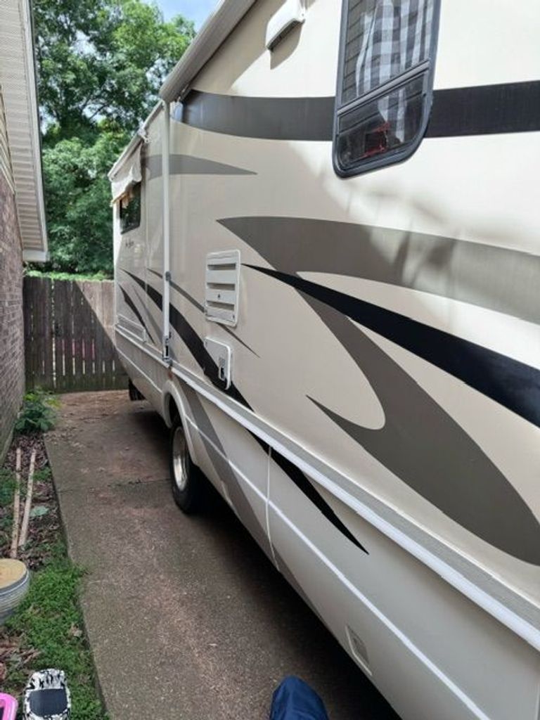 2005 National RV Sea Breeze 1341 - National Vehicle