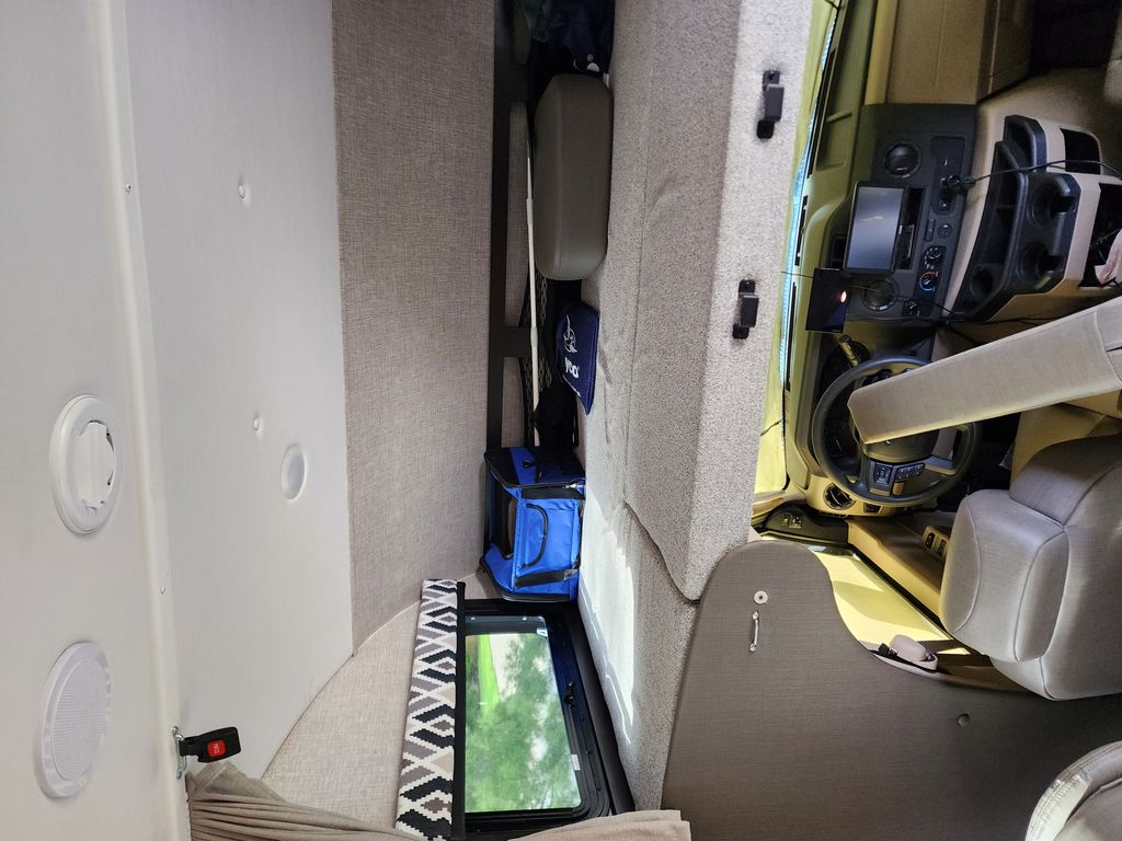 2022 Jayco Greyhawk 30Z - National Vehicle