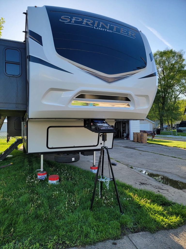 2021 Keystone Sprinter Limited 3550FWMLS - National Vehicle