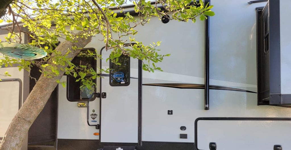 2021 Keystone Sprinter Limited 3550FWMLS - National Vehicle