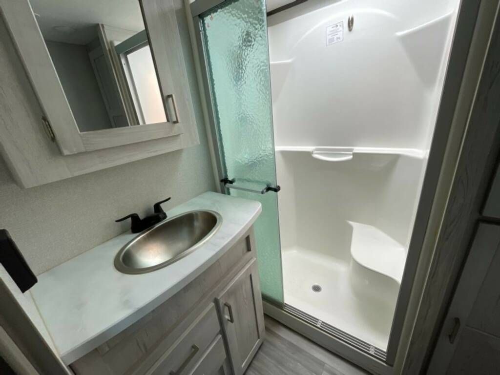 2021 Keystone Sprinter Limited 3550FWMLS - National Vehicle