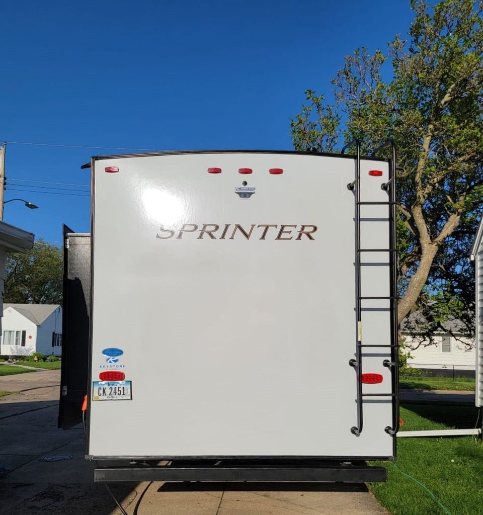 2021 Keystone Sprinter Limited 3550FWMLS - National Vehicle