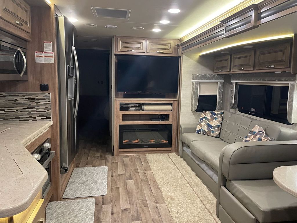 2020 Jayco Precept Prestige 36B - National Vehicle