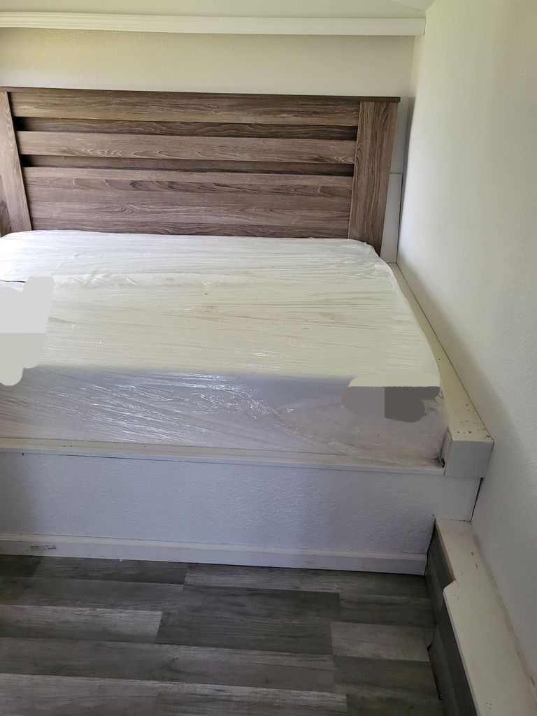 1987 MCI MC-9 Detroit Diesel Bus - National Vehicle