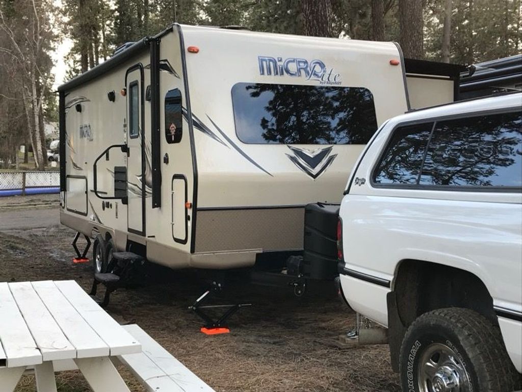 2018 Forest River Flagstaff Micro Lite 25FKS - National Vehicle