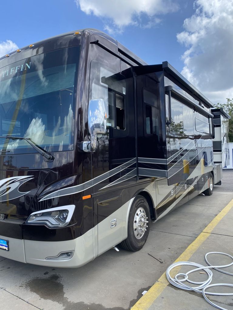 2019 Tiffin Motorhomes Allegro Bus 40IP - National Vehicle