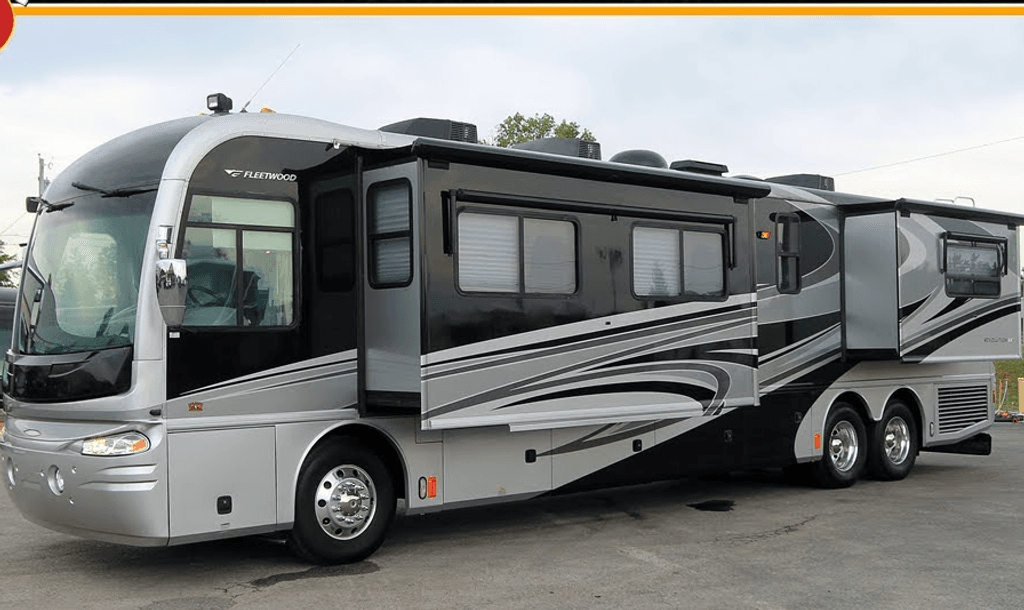 2007 Fleetwood Revolution LE 42N - National Vehicle