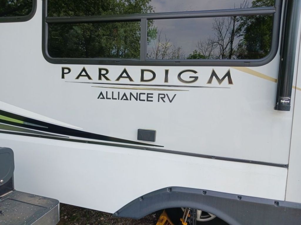 2022 Alliance RV Paradigm 370FB - National Vehicle