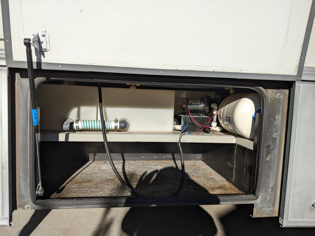 1996 Winnebago Adventurer 30P - National Vehicle