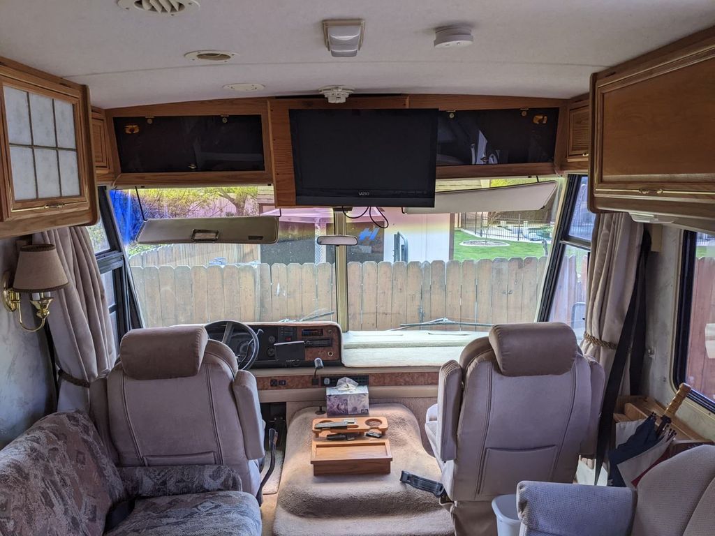1996 Winnebago Adventurer 30P - National Vehicle