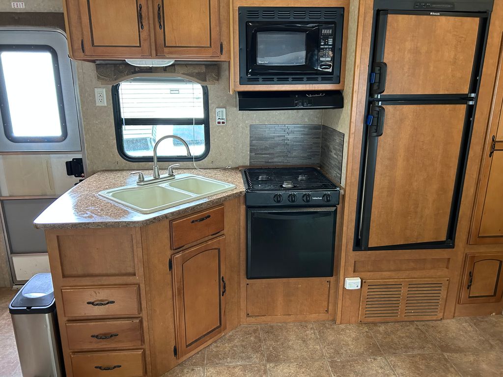 2010 Palomino by Forest River Puma 259RBSS - National Vehicle