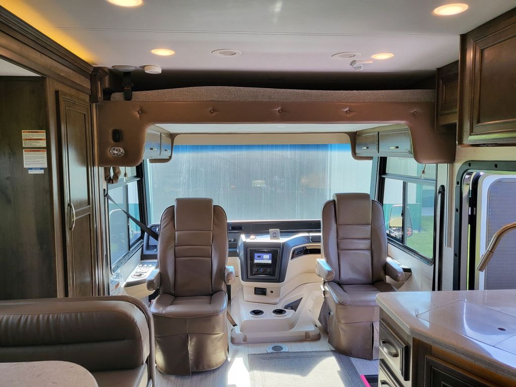 2021 Entegra Coach Vision XL 34B - National Vehicle