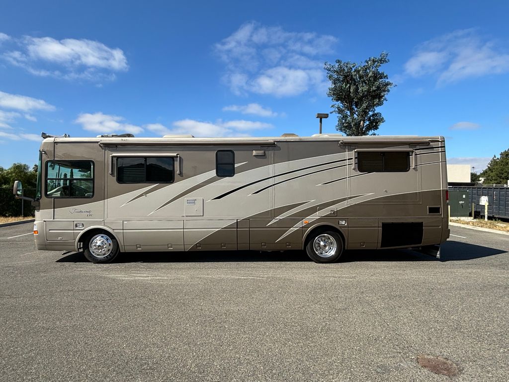 2004 National RV Tradewinds 7375LTC - National Vehicle