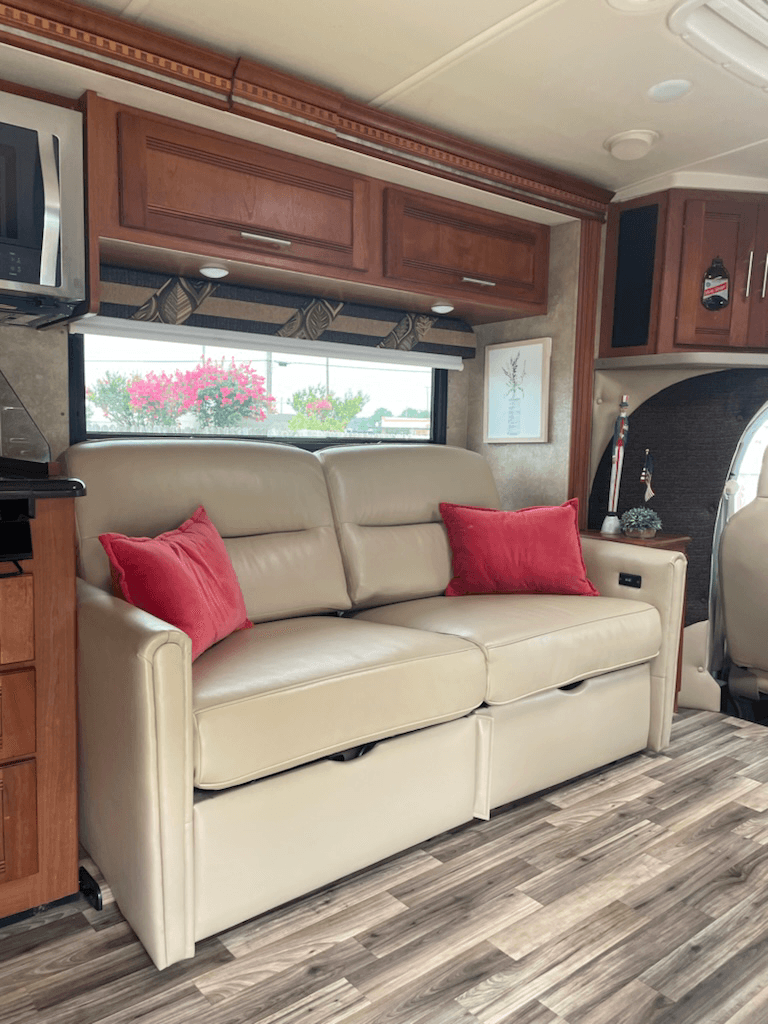 2016 Winnebago Aspect 30J - National Vehicle