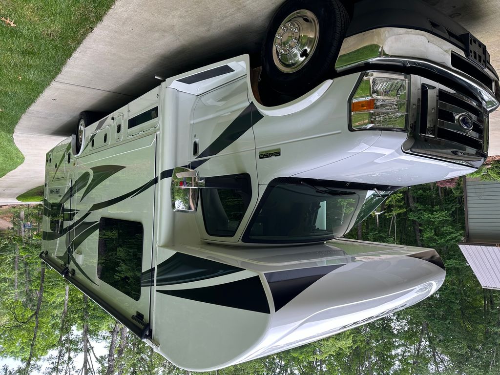 2022 Jayco Greyhawk 27U - National Vehicle