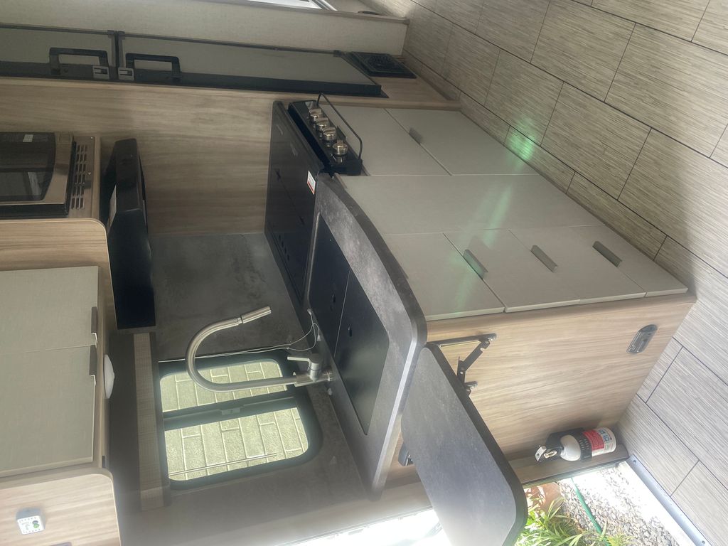 2021 Winnebago Micro Minnie 2108DS - National Vehicle