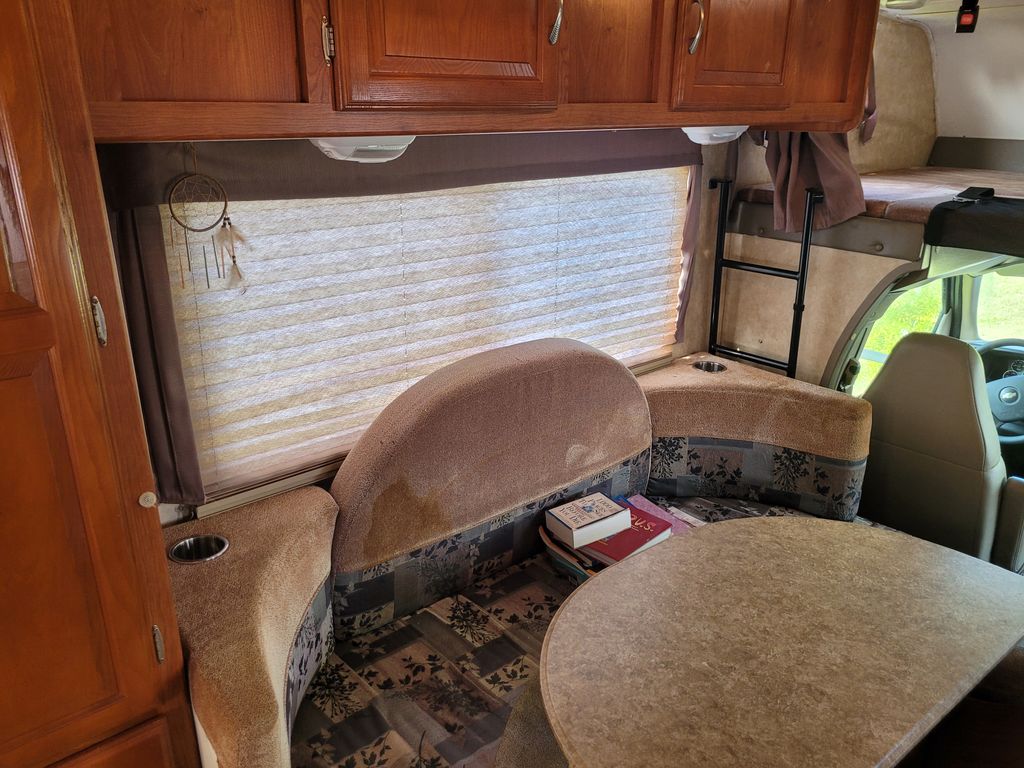 2010 Coachmen Freelander 2130QB - National Vehicle